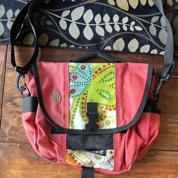 Timbuk2 | Bags | Timbuk2 Medium Messenger Crossbody Bag | Poshmark